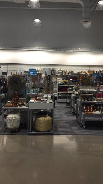 NORDSTROM RACK - Updated August 2025 - 107 Photos & 25 Reviews - 500 ...