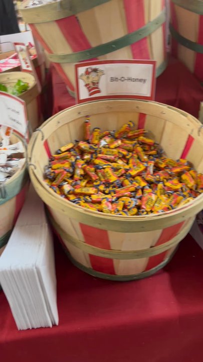 REDMON’S CANDY FACTORY - Updated December 2025 - 327 Photos & 126 ...