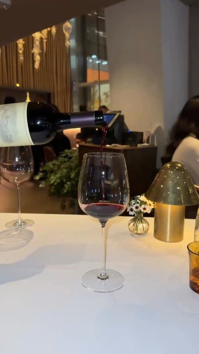 LE PAVILLON - Updated March 2026 - 1597 Photos & 304 Reviews - One ...