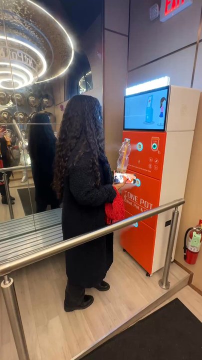 ONE POT - Updated July 2025 - 140 Photos & 63 Reviews - 1825 Coventry ...