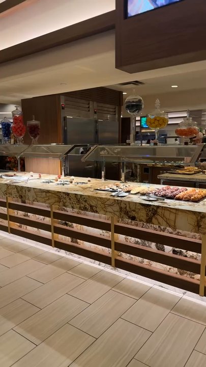 TOUCAN CHARLIE’S BUFFET & GRILLE - Updated February 2025 - 3061 Photos ...