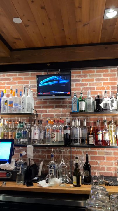 PEPI’S BAR & RESTAURANT - Updated May 2026 - 385 Photos & 449 Reviews ...