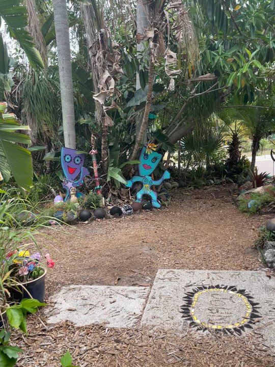 WHIMZEYLAND - Updated July 2025 - 249 Photos & 23 Reviews - 1206 3rd St ...