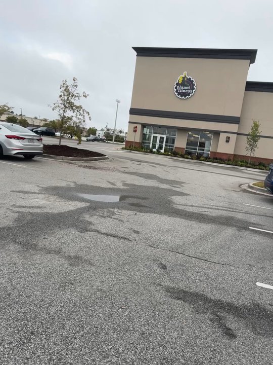 PLANET FITNESS - Updated May 2026 - 32 Photos - 200 Tanger Outlets Blvd ...