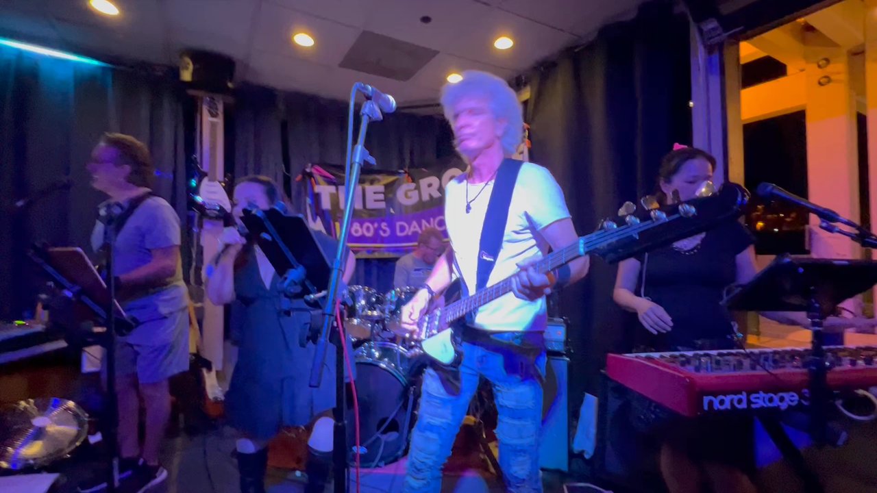 MAINSTREAM BAR AND GRILL - Updated January 2026 - 361 Photos & 477 ...