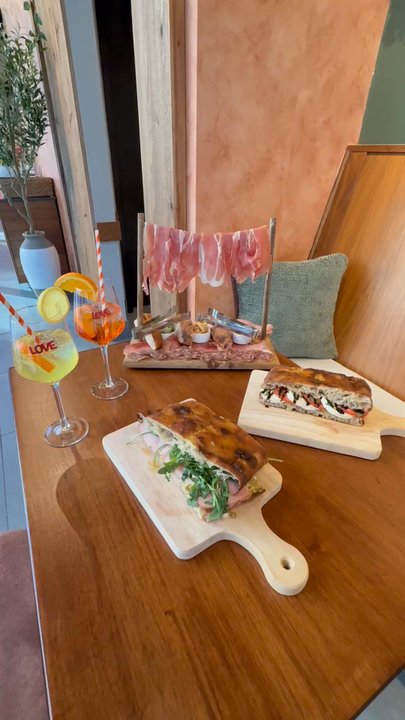 LIZZANO - Updated January 2026 - 95 Photos & 41 Reviews - 636 N Wells ...