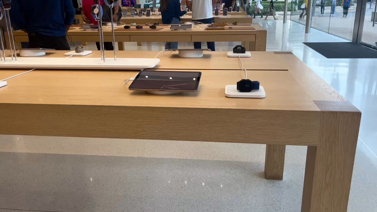 APPLE DOMAIN NORTHSIDE - Updated January 2026 - 142 Photos & 553 ...