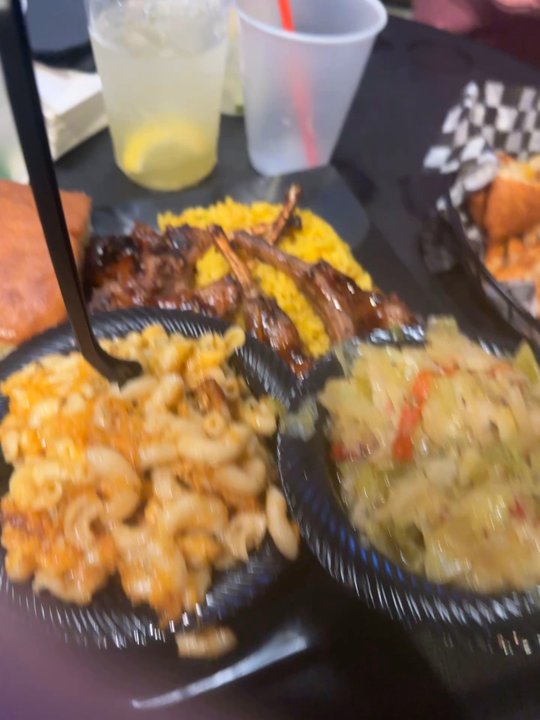 JULZ - Updated May 2025 - 38 Photos & 20 Reviews - 7719 Crittenden St ...