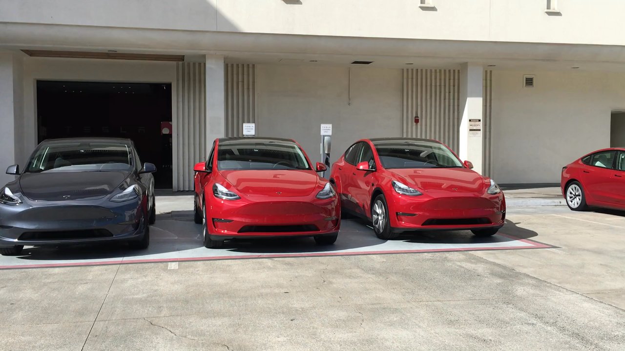 TESLA - Updated January 2026 - 153 Photos & 73 Reviews - 1450 Ala Moana ...