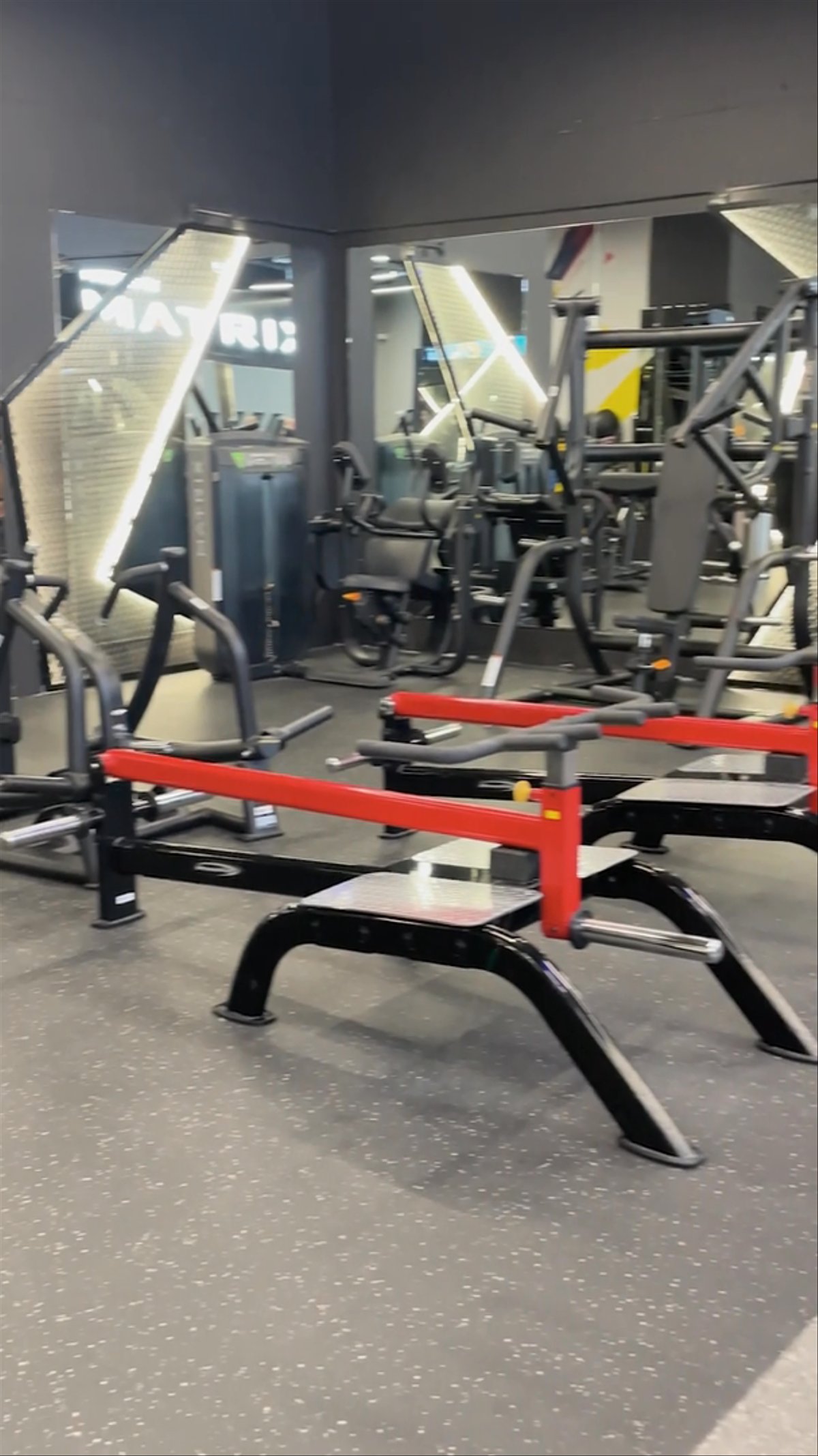 Champs Platinum, Fountain Views - Gym Tour - Privilee