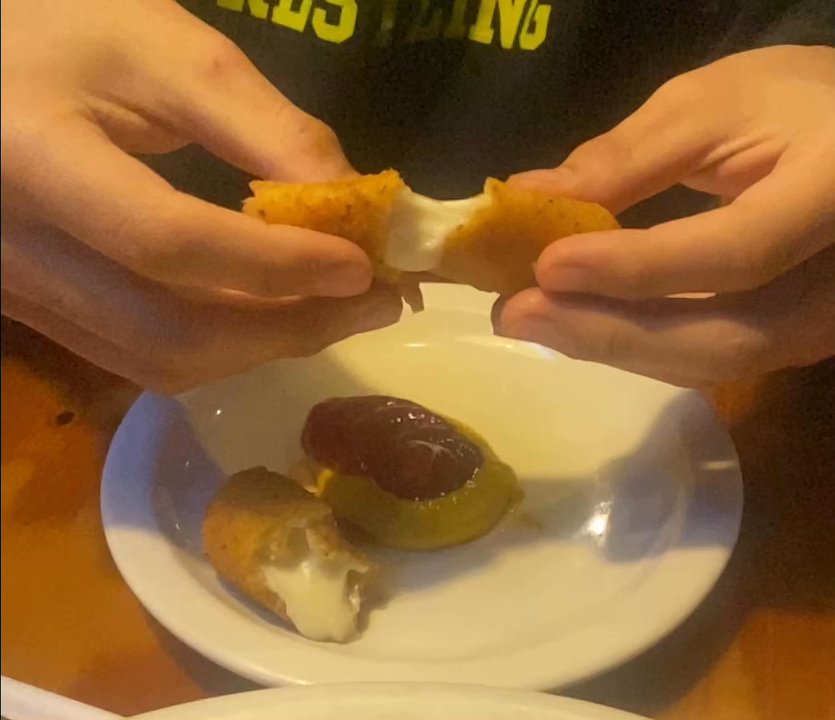 SIDELINES SPORTS BAR & GRILL - Updated July 2025 - 106 Photos & 230 ...