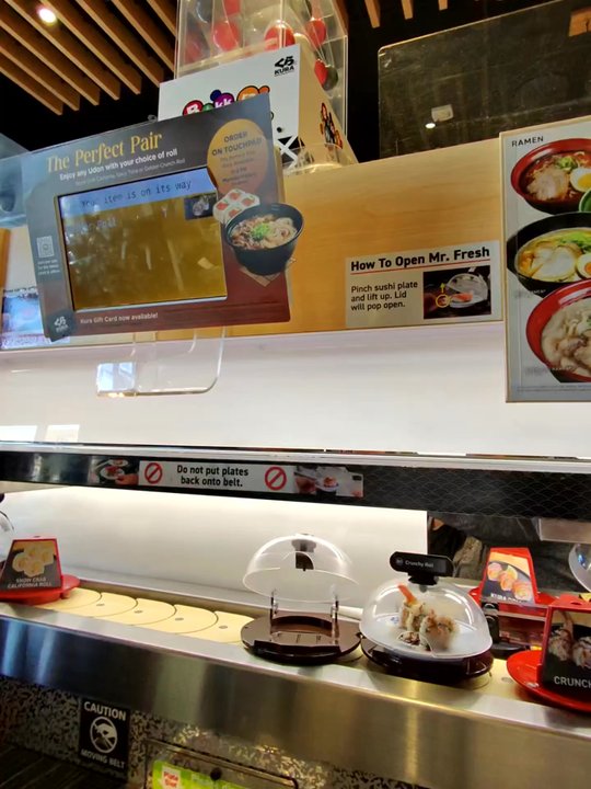 KURA REVOLVING SUSHI BAR - Updated December 2025 - 407 Photos & 422 ...