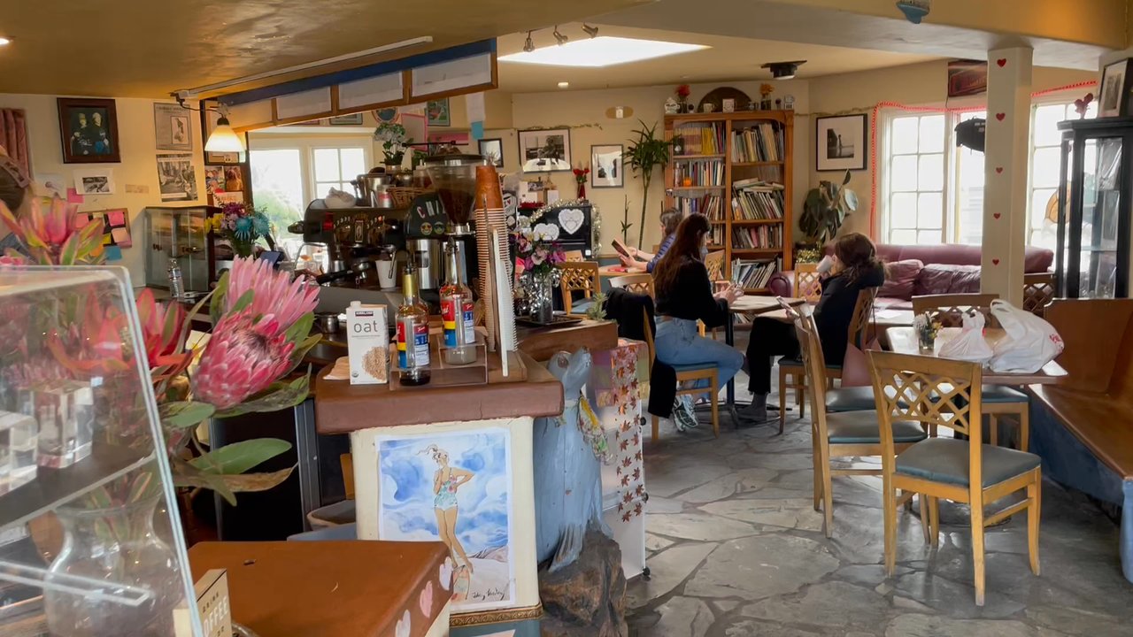 MR TOOTS COFFEEHOUSE - Updated January 2025 - 478 Photos & 461 Reviews ...