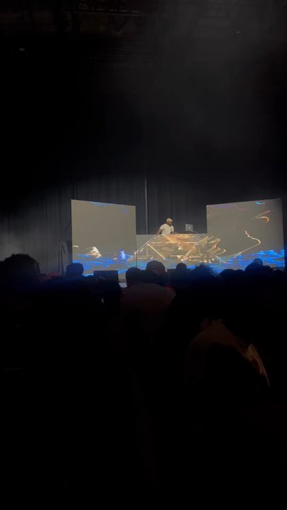 RADIUS - Updated July 2025 - 118 Photos & 72 Reviews - 640 W Cermak Rd ...