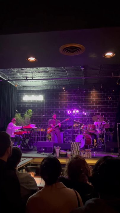 DORIAN’S - Updated January 2026 - 177 Photos & 108 Reviews - 1939 W ...