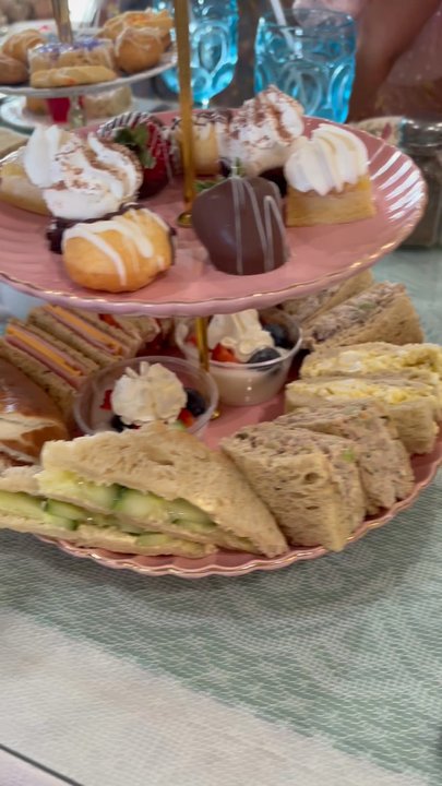 THE PINK DOOR TEA HOUSE - Updated April 2025 - 467 Photos & 125 Reviews ...