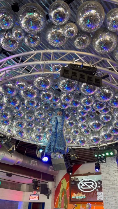 LAINEY WILSON’S BELL BOTTOMS UP - Updated September 2025 - 171 Photos ...