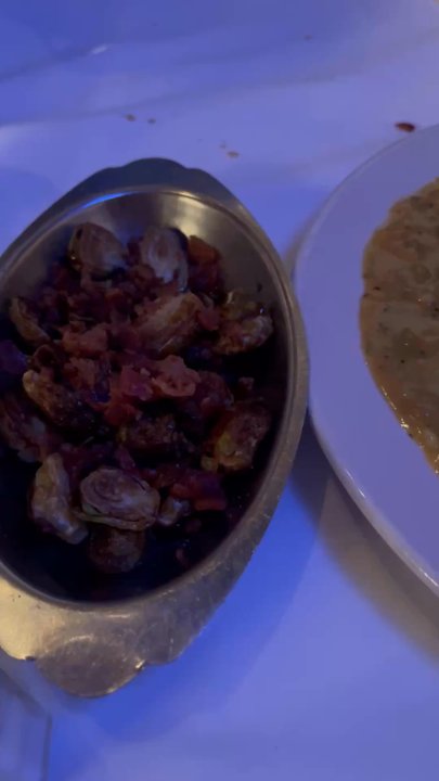 YE OLDE COLLEGE INN - Updated October 2025 - 369 Photos & 289 Reviews ...