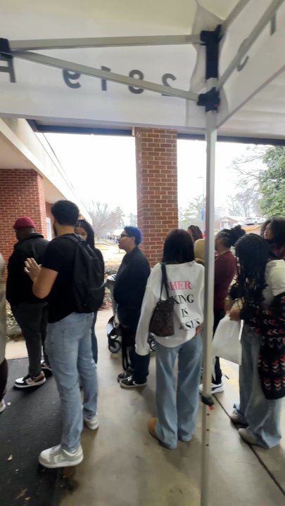 2819 CHURCH - Updated November 2025 - 15 Photos - 2250 Perry Blvd NW ...