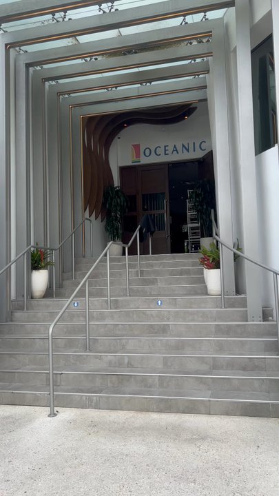 OCEANIC - Updated January 2025 - 1325 Photos & 1040 Reviews - 250 North ...