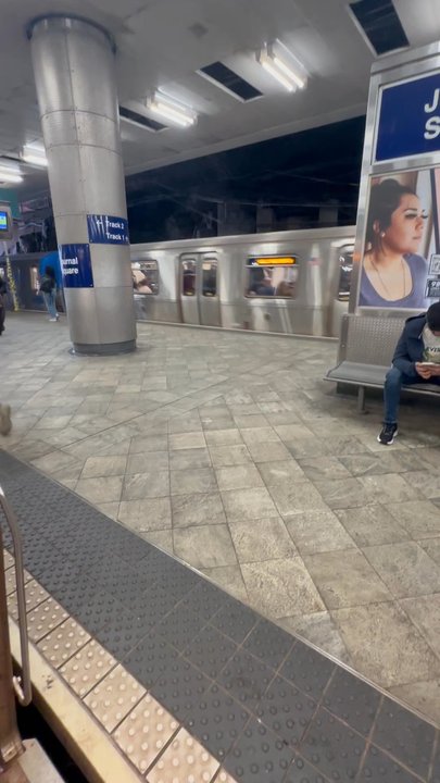 JOURNAL SQUARE PATH STATION - Updated December 2025 - 76 Photos & 98 ...