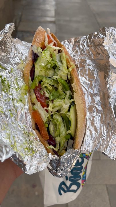 BO DE B - Updated September 2025 - 215 Photos & 255 Reviews - Carrer de ...