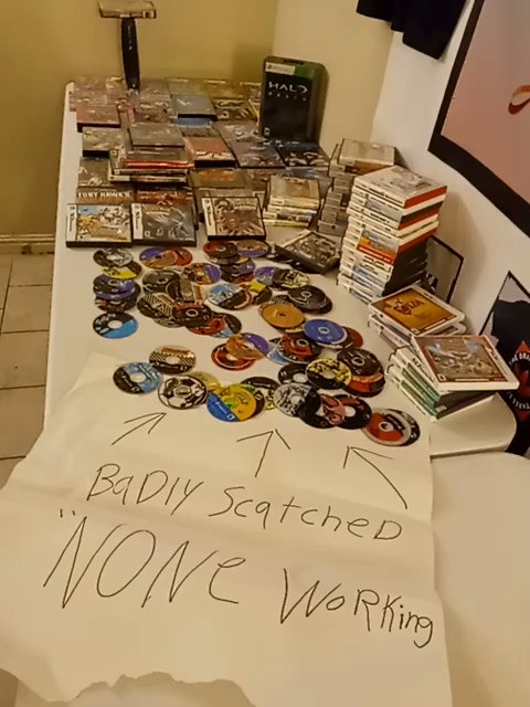 Whatnot - Game cases with art and some with manuals. Also not working ...