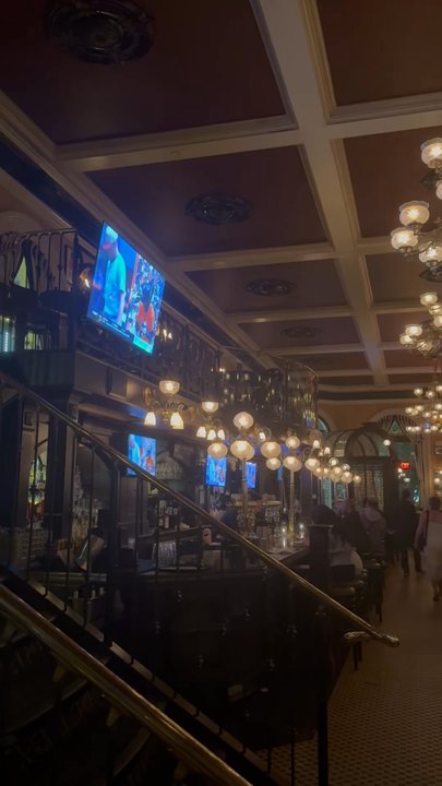 BARD AND BANKER - Updated May 2025 - 589 Photos & 556 Reviews - 1022 ...