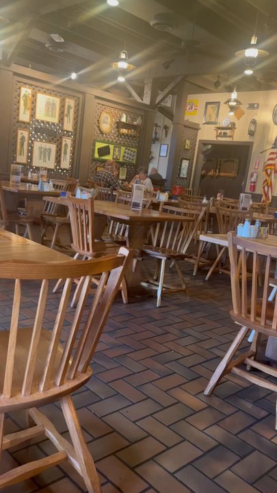 Cracker Barrel Cookeville Tn