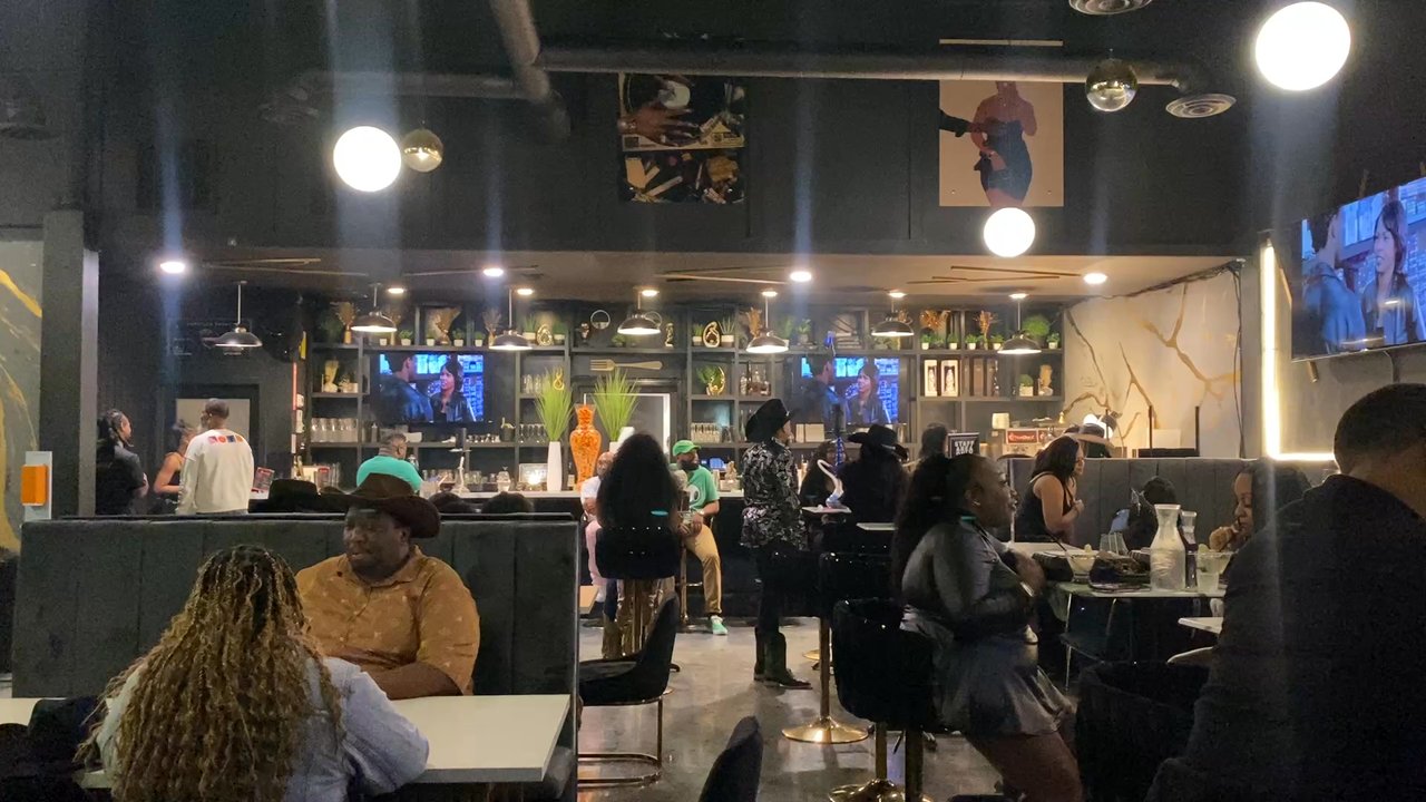 PEACHEZ - Updated July 2025 - 118 Photos & 85 Reviews - 2553 Southmore ...