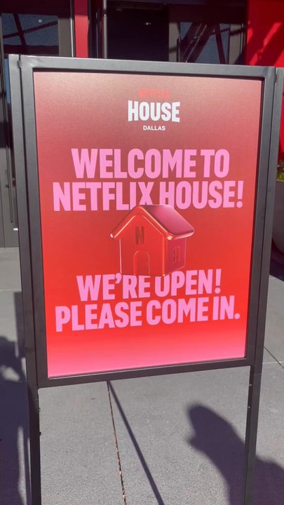 NETFLIX HOUSE - Updated January 2026 - 143 Photos & 28 Reviews - 13550 ...