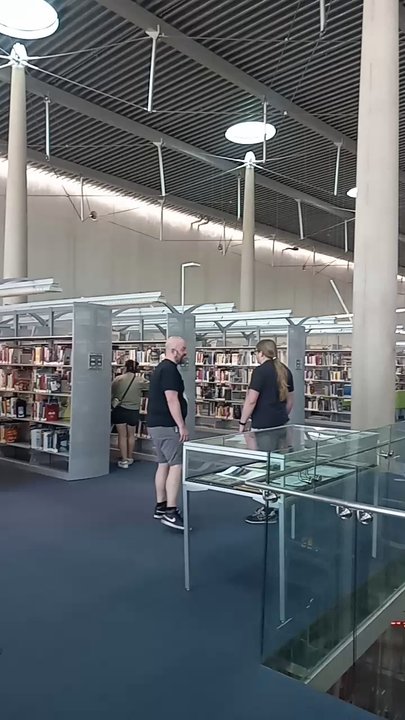 BURTON BARR CENTRAL LIBRARY - Updated April 2026 - 307 Photos & 184 ...