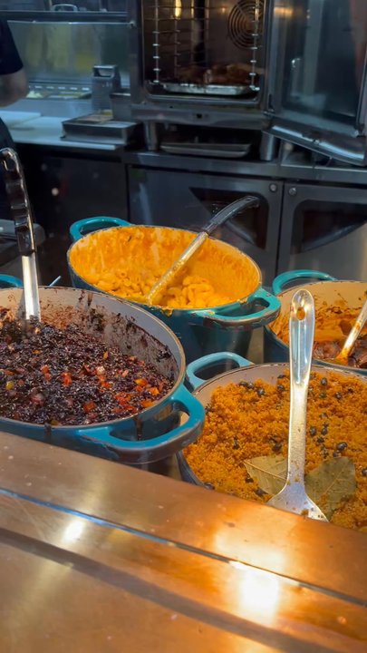 FAT FOWL - Updated June 2025 - 293 Photos & 175 Reviews - 445 Albee Sq ...