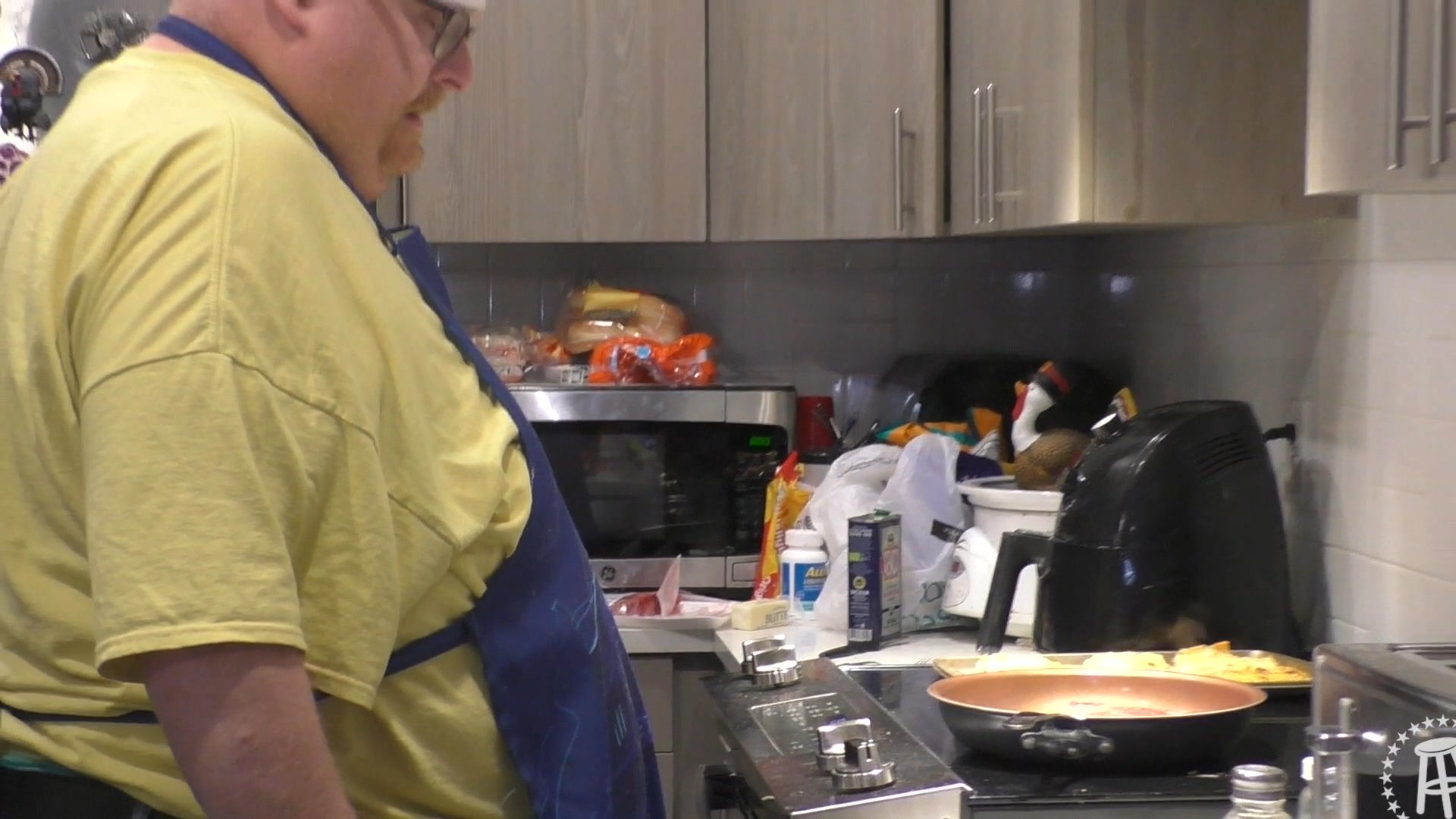 Tank Cooks Ribeye Steak | Barstool Sports