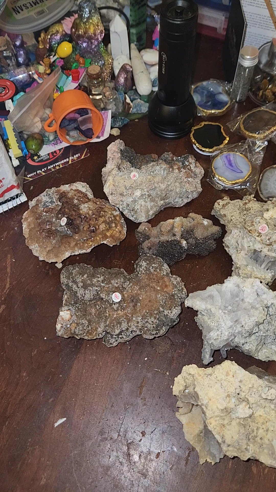 Whatnot - Thirsty Thursday Livestream by mommabear83 #rocks_&_crystals Whatnot - Thirsty Thursday Livestream by mommabear83 #rocks_&_crystals