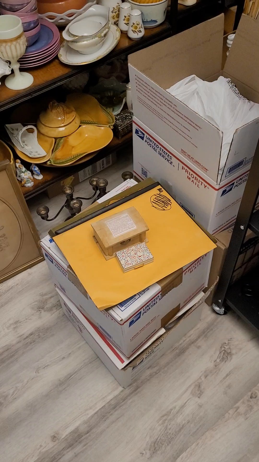 Whatnot - Vintage Decor 🐸 Let's Unbox Some MORE TREASURES!! Livestream ...