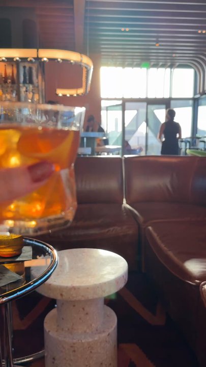 MOONLIGHT - Updated July 2025 - 79 Photos & 25 Reviews - 800 Rankin St ...