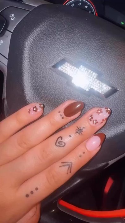 TQ NAILS - Updated March 2026 - 19 Photos & 32 Reviews - 5095 N La ...