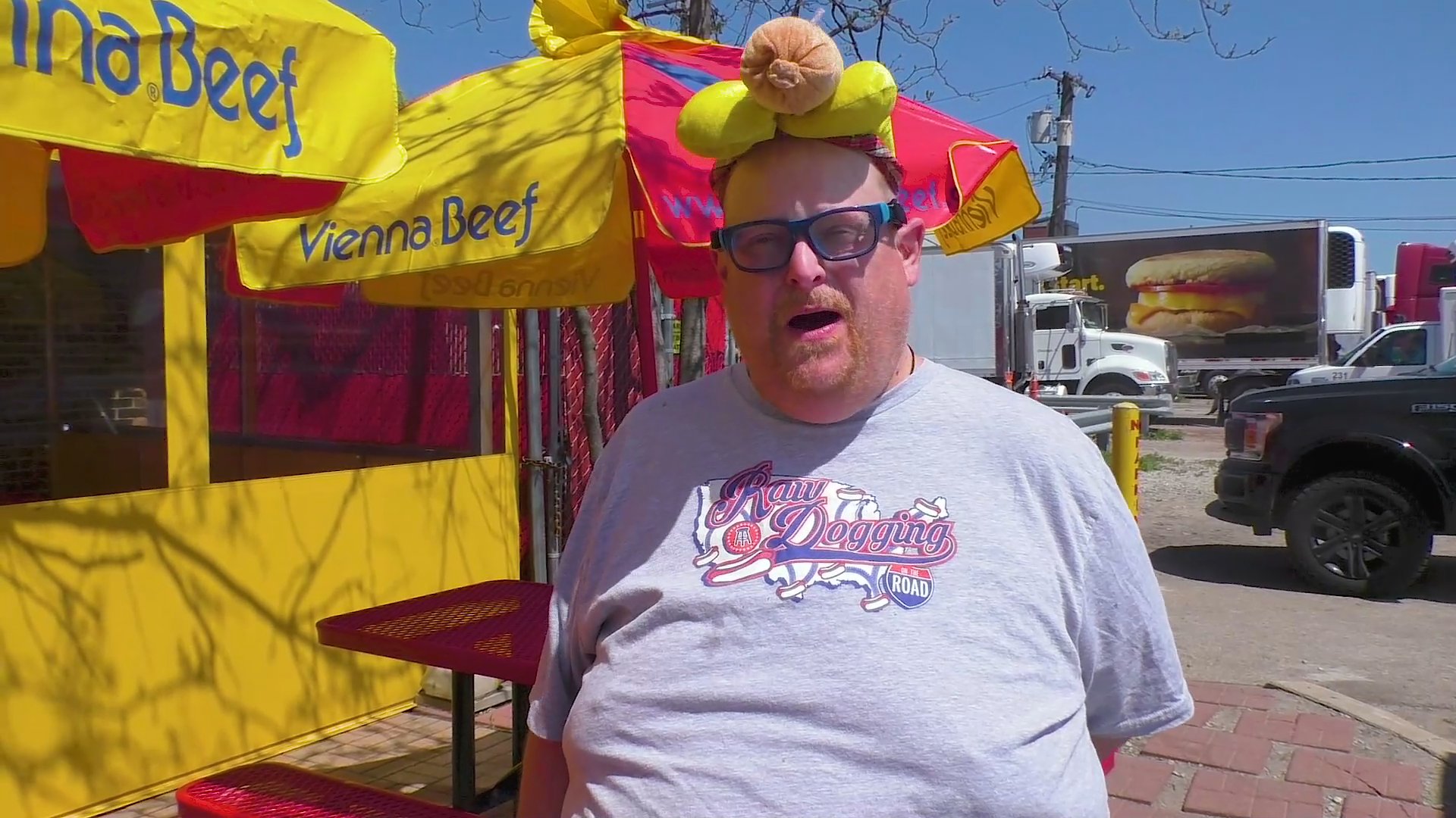 Raw Dogging at Vienna Beef Factory Store in Chicago | Barstool Sports