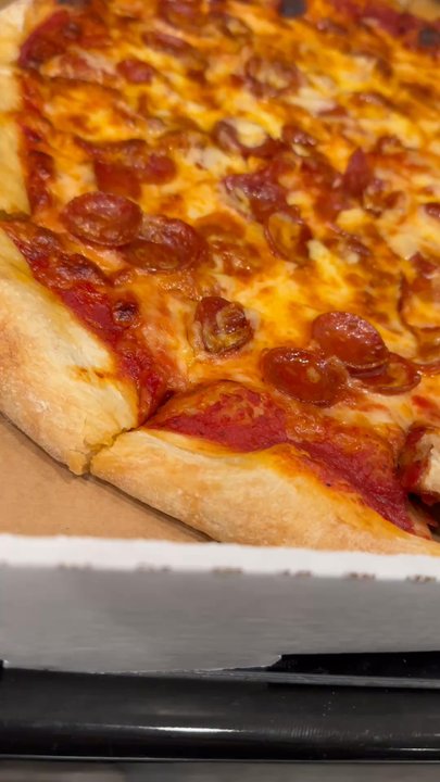 FIORI’S PIZZARIA - Updated September 2025 - 232 Photos & 587 Reviews ...