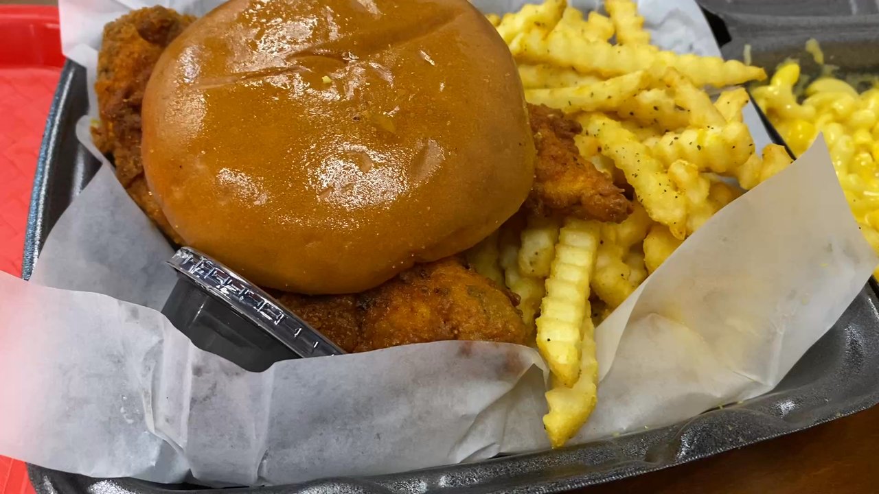 BYRD’S HOT CHICKEN - Updated October 2025 - 30 Photos & 35 Reviews ...