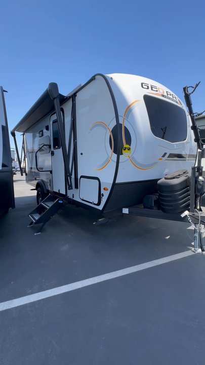 GIANT RV - Updated March 2025 - 186 Photos & 332 Reviews - 11111 ...