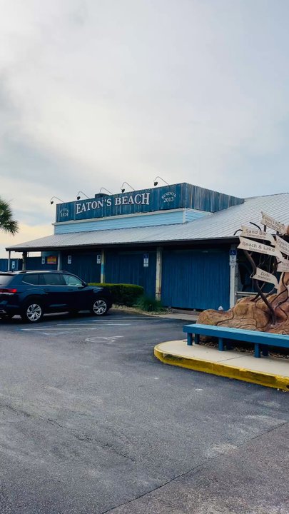 EATON’S BEACH SANDBAR & GRILL - Updated May 2026 - 518 Photos & 506 ...