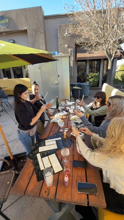 THE PARLOUR - Updated December 2025 - 412 Photos & 199 Reviews - 1716 ...