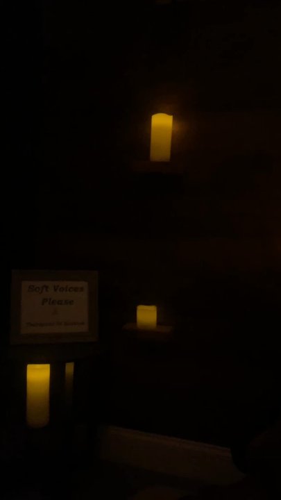 FLOAT ROBINS - Updated December 2025 - 14 Photos & 13 Reviews - 225 ...