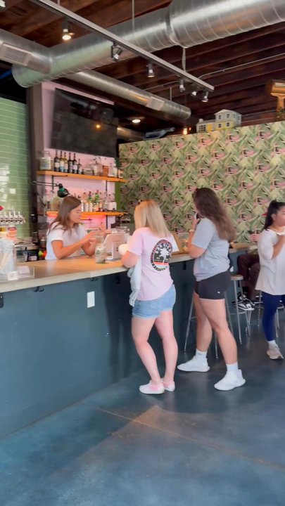 RAVELLO’S COFFEE - Updated December 2025 - 41 Photos & 23 Reviews - 883 ...