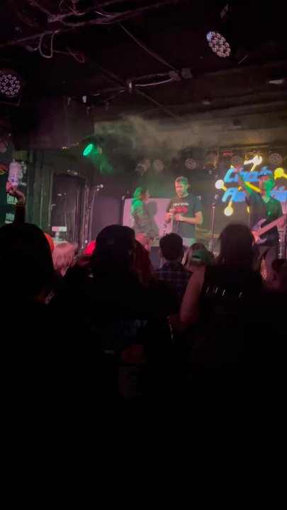 CHAIN REACTION - Updated October 2025 - 172 Photos & 263 Reviews - 1652 ...