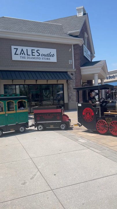 NORFOLK PREMIUM OUTLETS - Updated December 2025 - 539 Photos & 159 ...