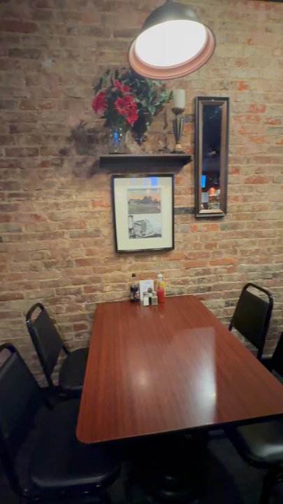 J HICKS ON THE SQUARE - Updated December 2025 - 63 Photos & 51 Reviews ...