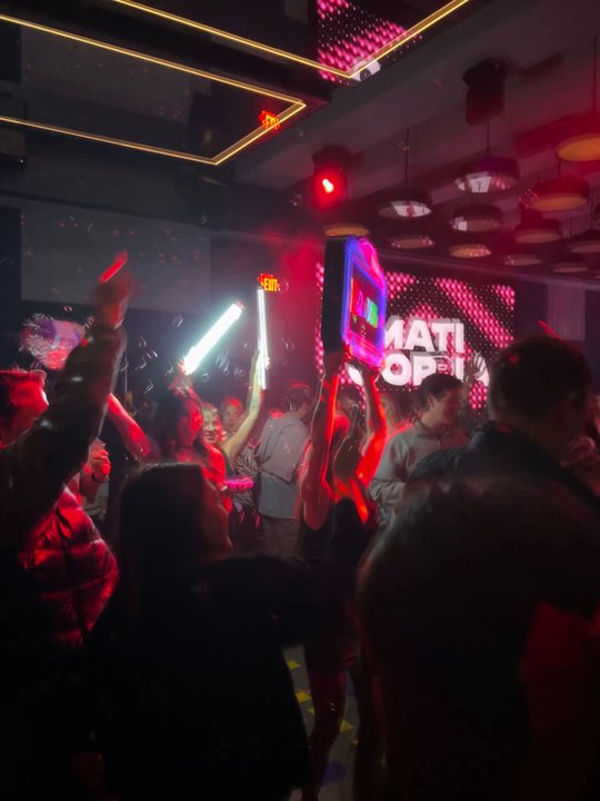 CHASING RABBITS - Updated December 2025 - 254 Photos & 90 Reviews - 141 ...